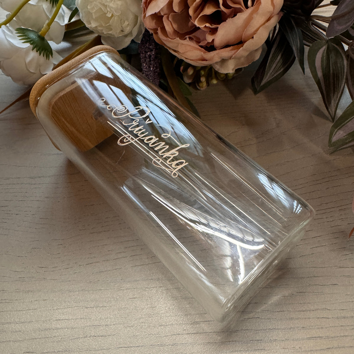 Glass sipper with glass straw Engraved name – zubiyastore